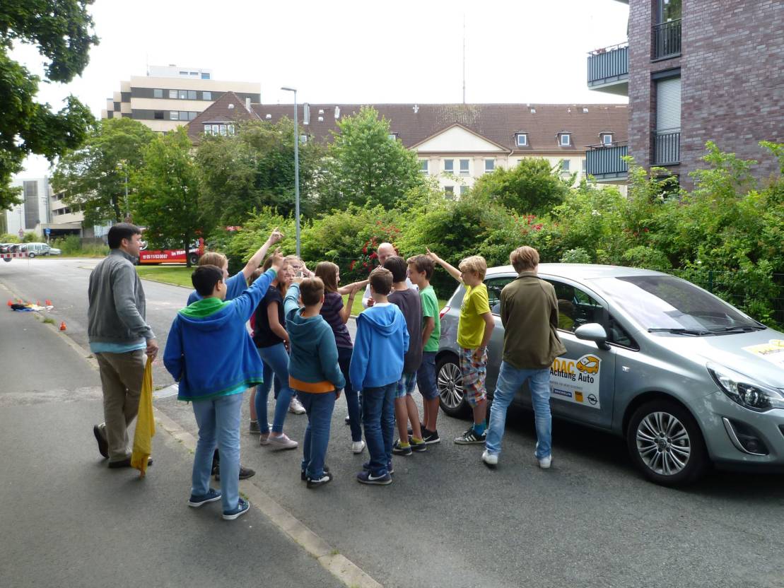 Achtung Auto | Stationen bei der Woche der Verkehrssicherheit | Galerie ...